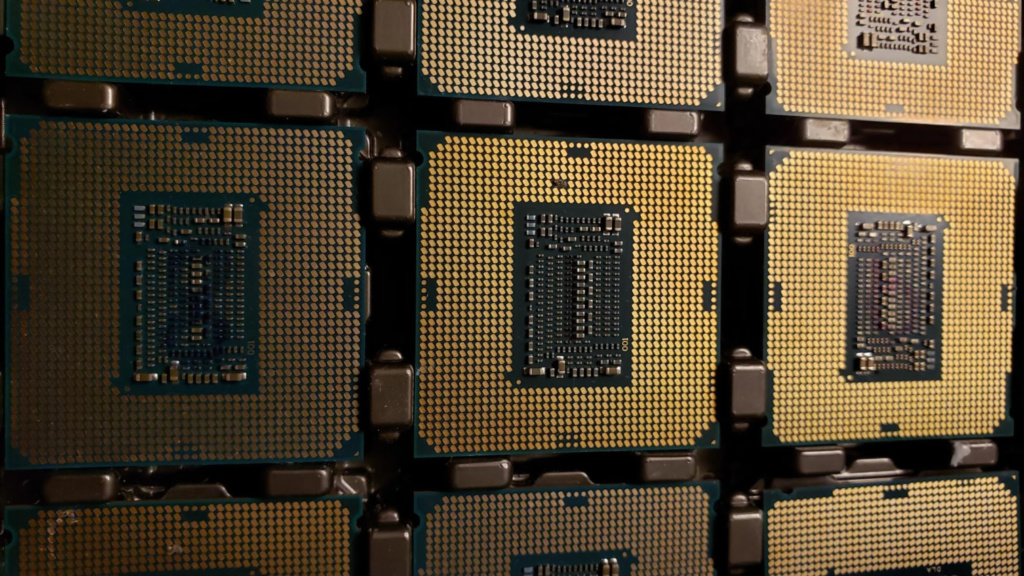 一推再推 - Intel 再度推遲 7nm CPU 上市時間 - XFastest Hong Kong