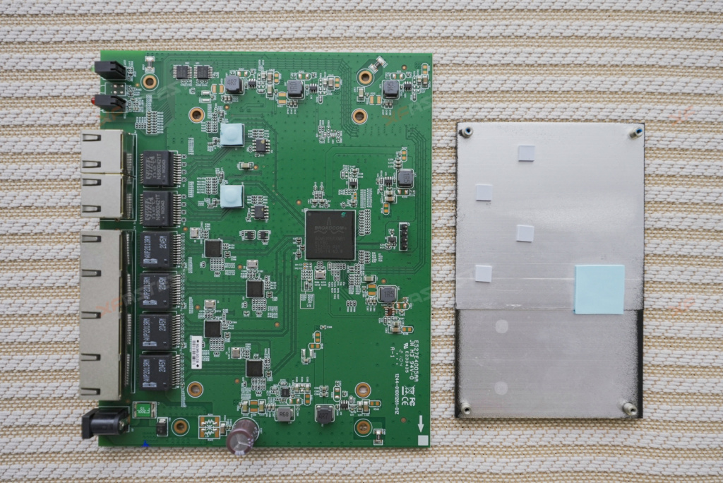 [XF 開箱] 工作室網絡升級之選 !! QNAP QSW-2104 系列 2.5GbE + 10GbE 混搭 Switch 交換器 ...