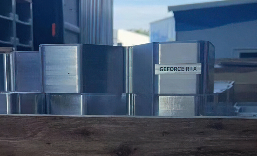 900W 散熱能力 ?! 疑似 NVIDIA 四槽巨型 GPU 散熱器更多實物照流出 - XFastest Hong Kong